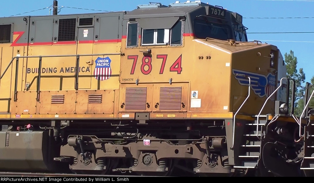 EB Manifest Frt at Arden Yard 10-16-13 - 13